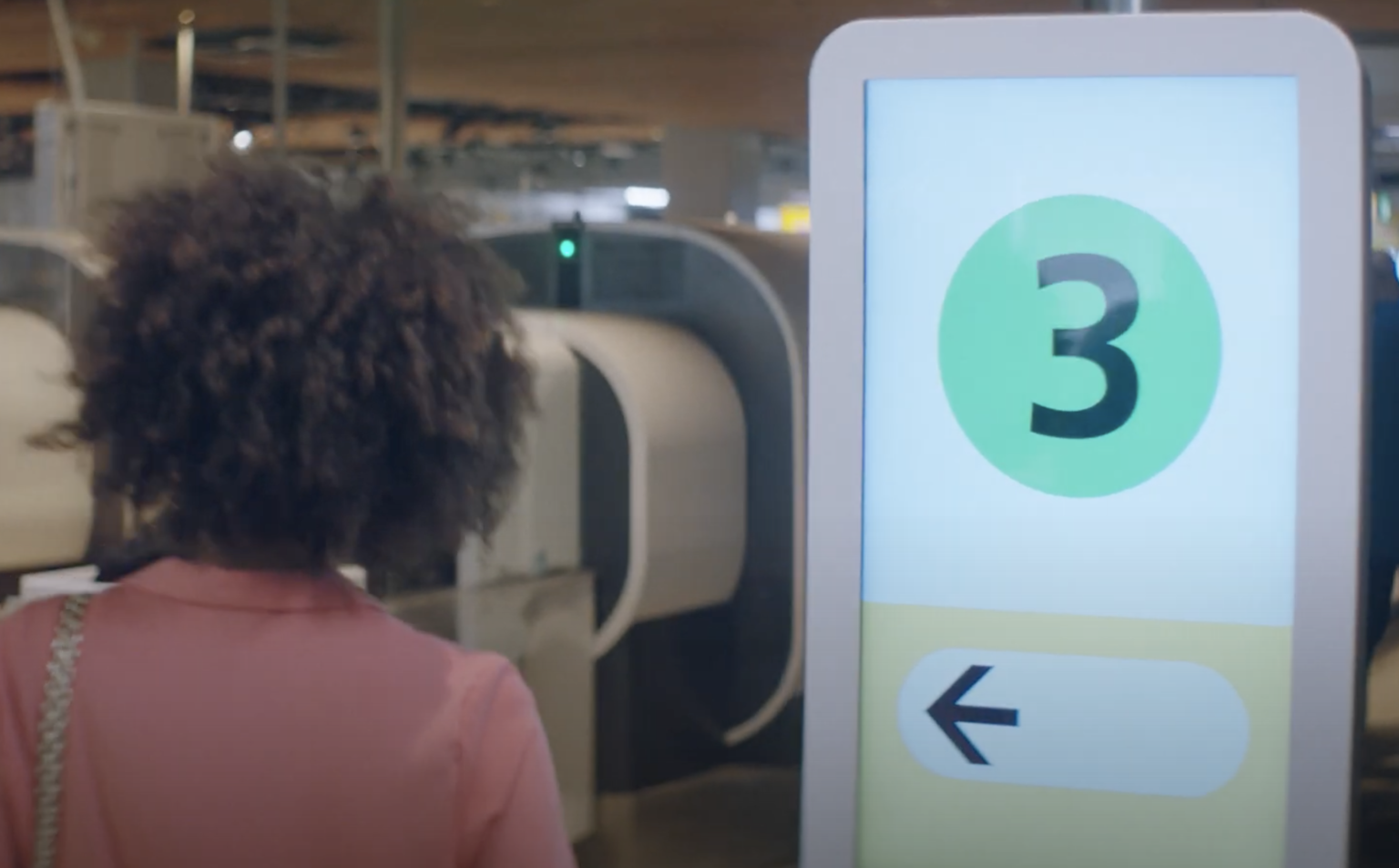 Schiphol security voorzien van SKY displays - SKY-Technology - TFT ...